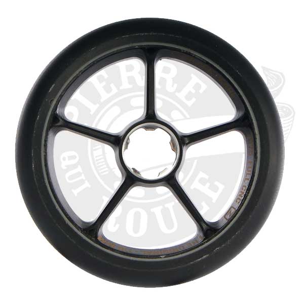 1 roue Black Pearl 110mm Simple - Pierre qui Roule